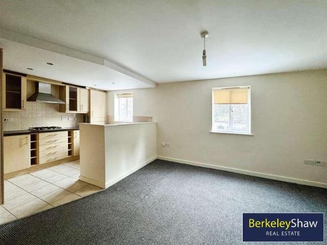 2 bed flat for sale