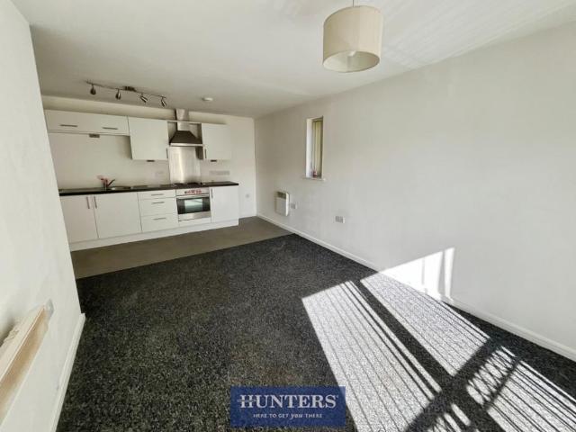 2 bed flat for sale