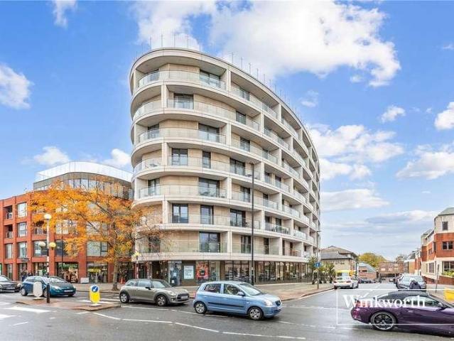 2 bed flat for sale