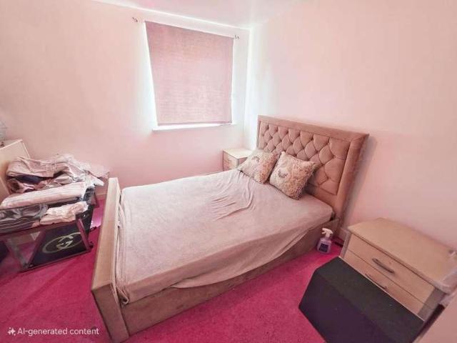 2 bed flat for sale