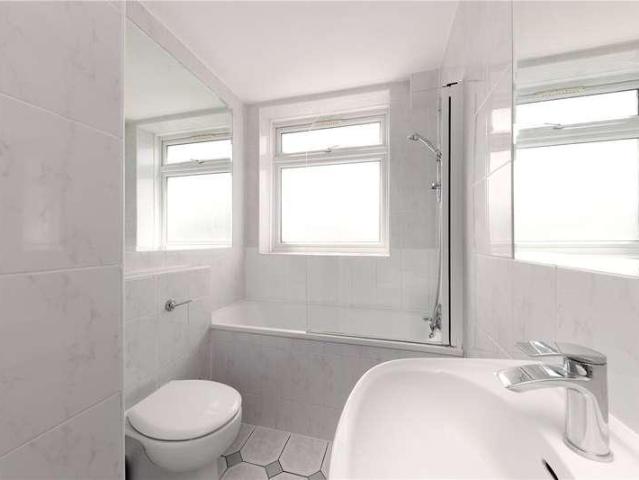 2 bed flat for sale