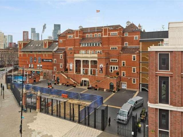 2 bed flat for sale