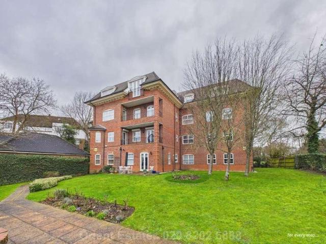 2 bed flat for sale