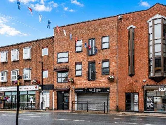 2 bed flat for sale