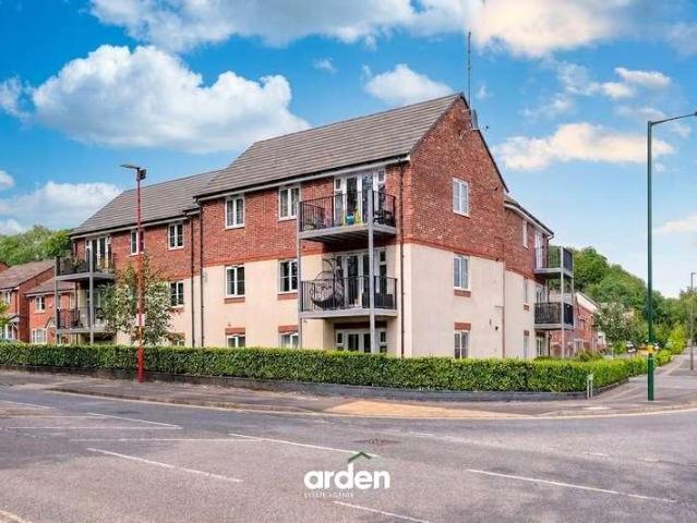 2 bed flat for sale
