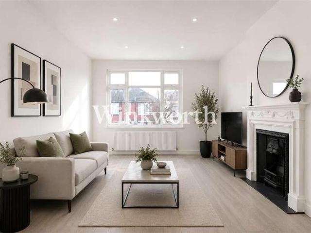 2 bed flat for sale
