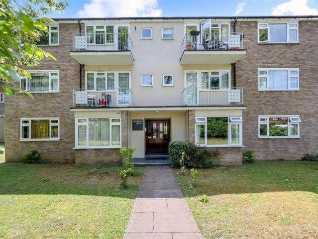 2 bed flat for sale
