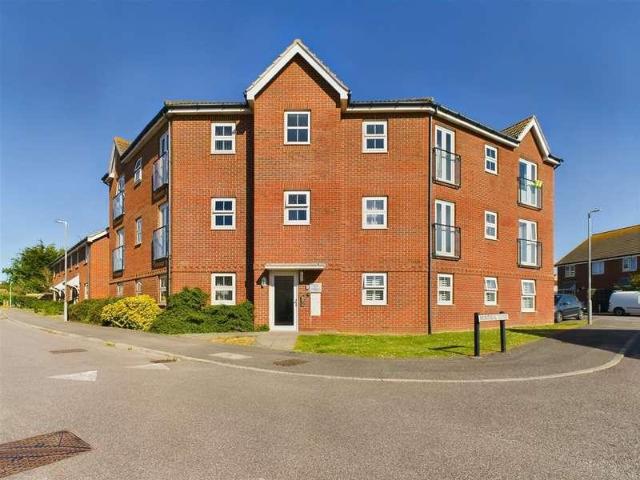 2 bed flat for sale