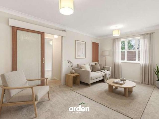 2 bed flat for sale
