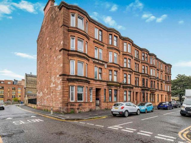 2 bed flat for sale