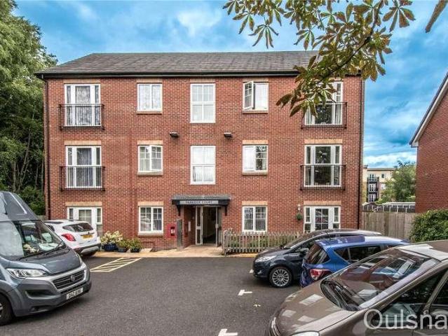 2 bed flat for sale
