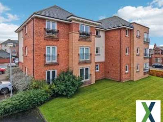 2 bed flat for sale