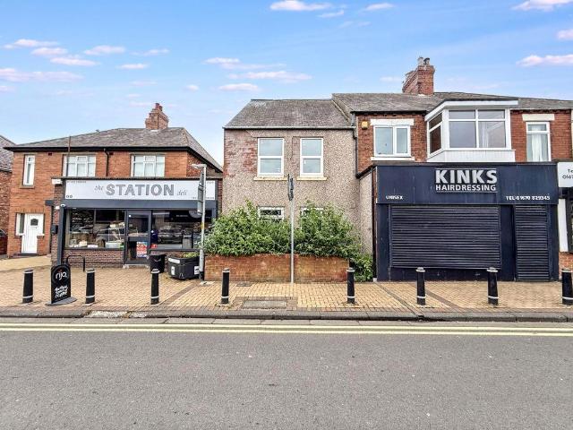 2 bed flat for sale