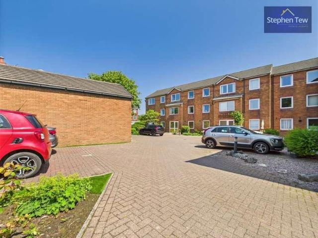 2 bed flat for sale