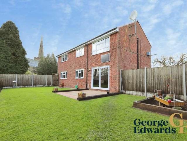 2 bed flat for sale