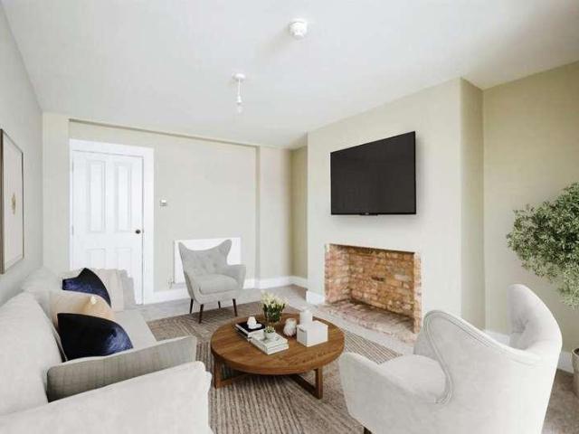 2 bed flat for sale