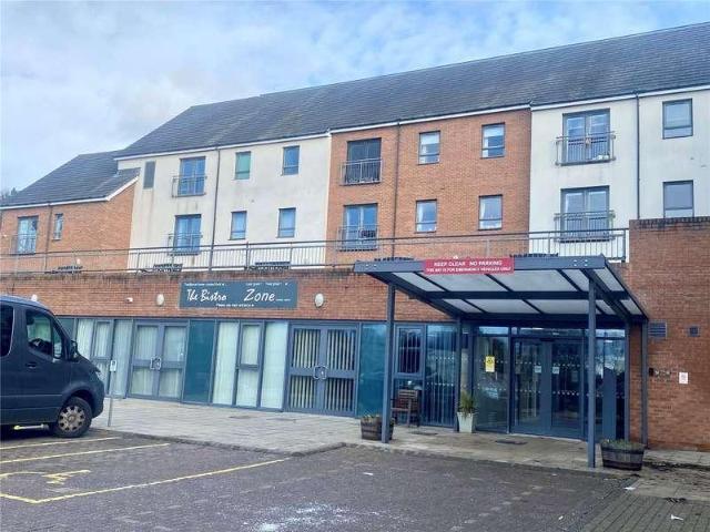 2 bed flat for sale