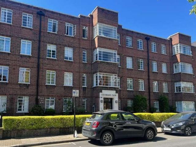 2 bed flat for sale