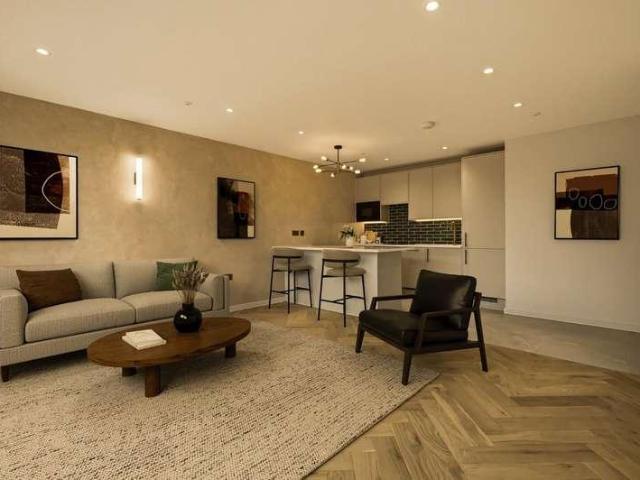2 bed flat for sale