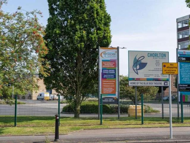 2 bed flat for sale