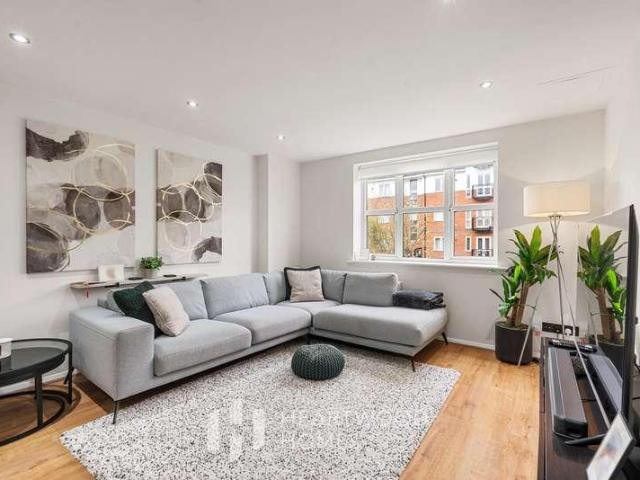 2 bed flat for sale