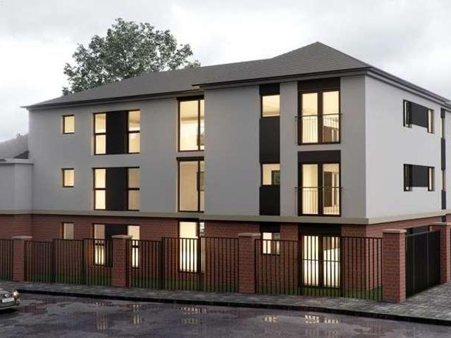 2 bed flat for sale