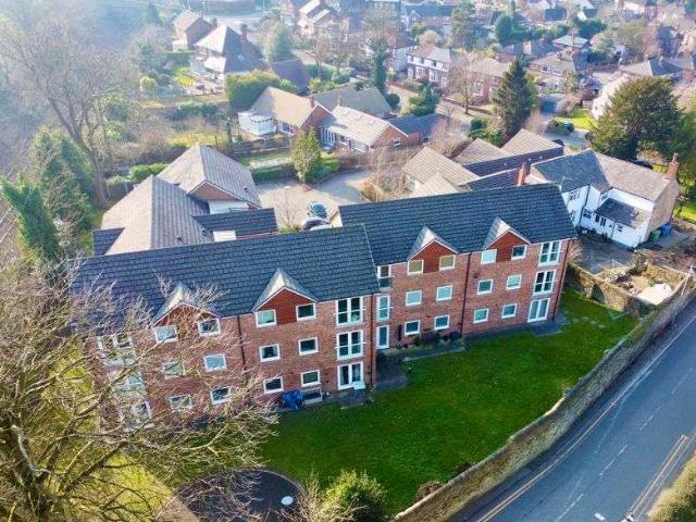 2 bed flat for sale