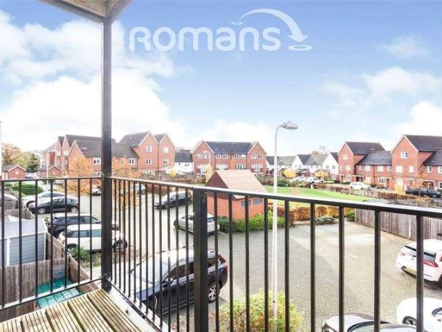 2 bed flat for sale