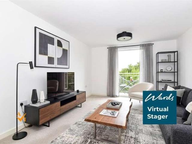 2 bed flat for sale