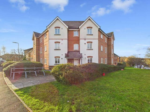 2 bed flat for sale