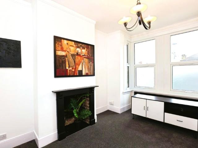 2 Bed Flat, Francis Road, E10