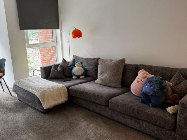 2 Bed Flat, French Court, SO14