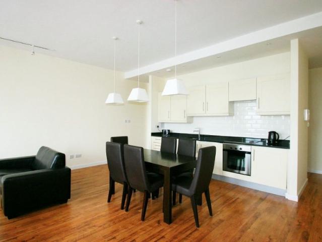 2 Bed Flat, Frederick Street, LU2