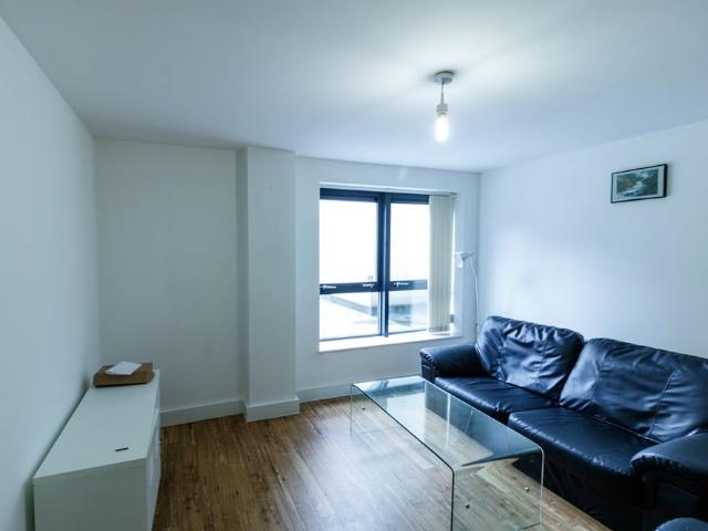 2 Bed Flat, Fresh, M3
