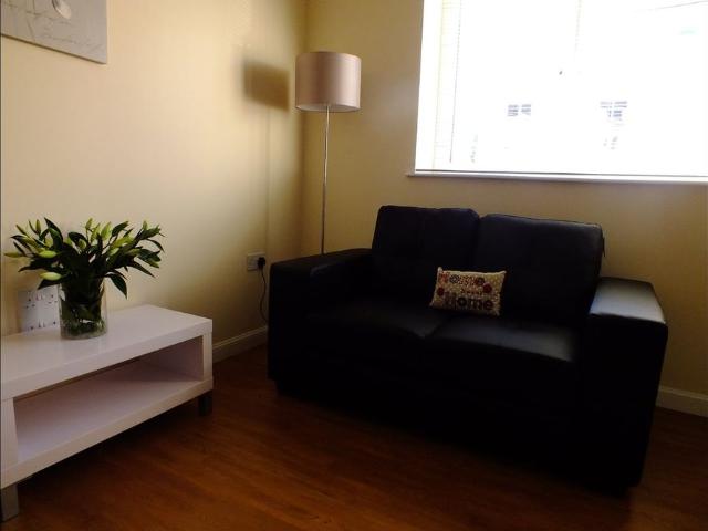 2 Bed Flat, Froghall Terrace, AB24