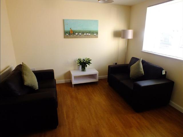 2 Bed Flat, Froghall Terrace, AB24