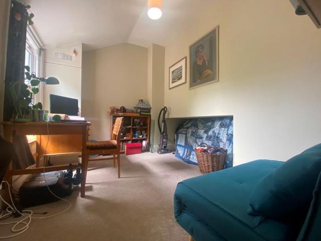2 Bed Flat, Gunton Road, E5