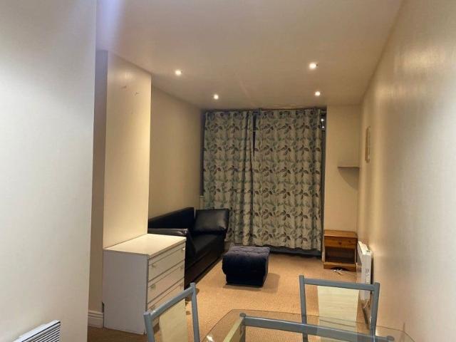 2 Bed Flat, Gerry Raffles Square, E15