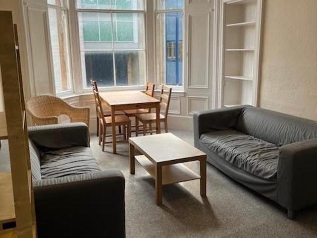 2 Bed Flat, Gibson Street, G12