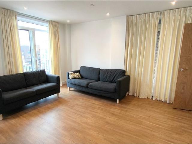 2 Bed Flat, Gladness House, NW9