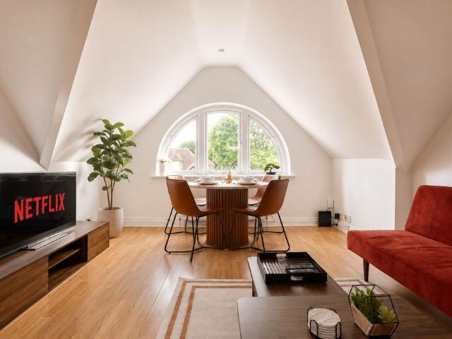 2 Bed Flat, Gladstone Avenue, N22