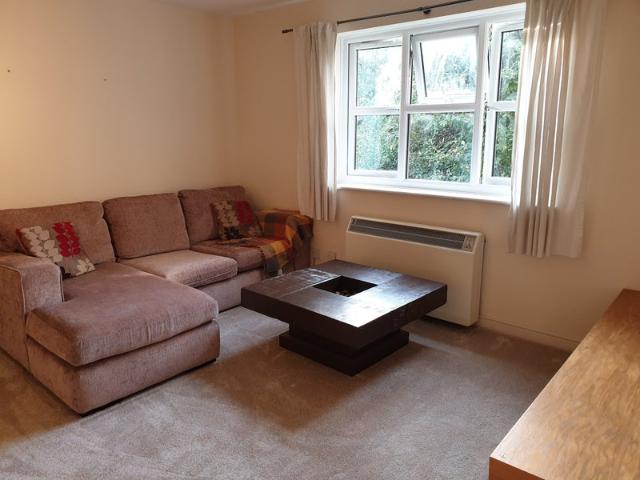 2 Bed Flat, Glaisher St, SE8