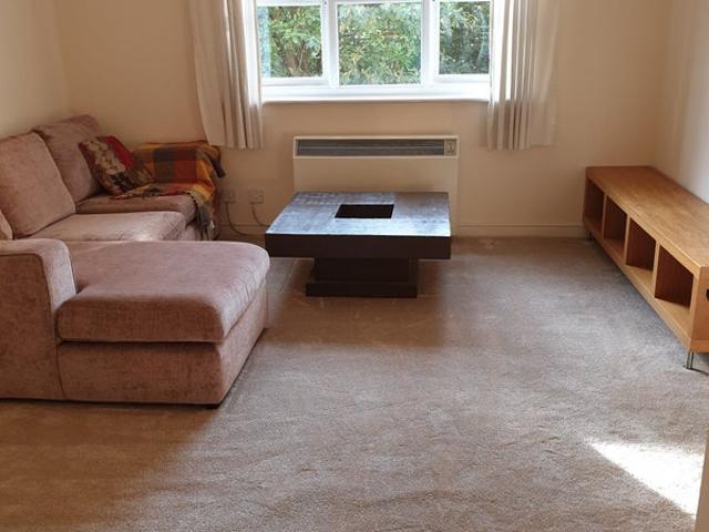 2 Bed Flat, Glaisher St, SE8