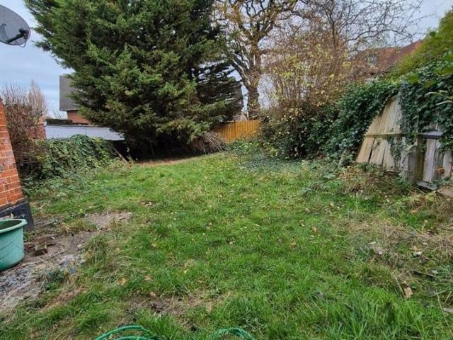 2 Bed Flat, Golders Green Road, NW11