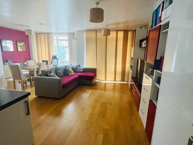 2 Bed Flat, Goswell Road, EC1V