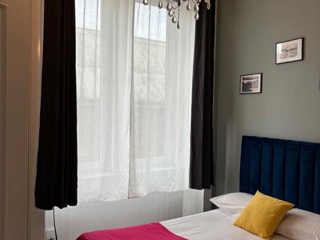 2 Bed Flat, Grange Loan, EH9