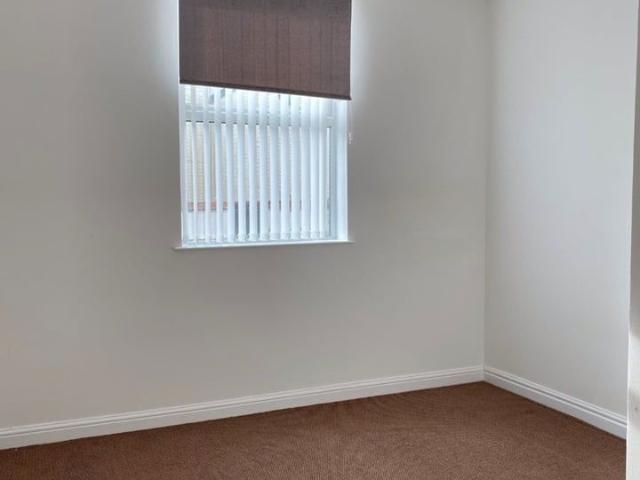 2 Bed Flat, Grey Road, L9