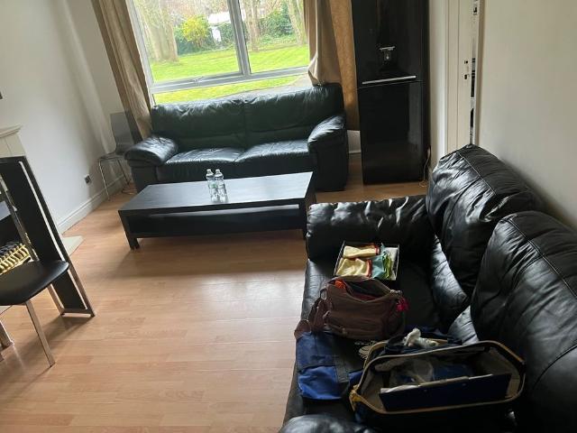 2 Bed Flat, Greysham Court, M16