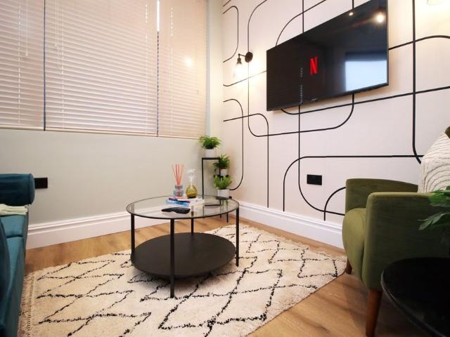 2 Bed Flat, Grosvenor House, BS2