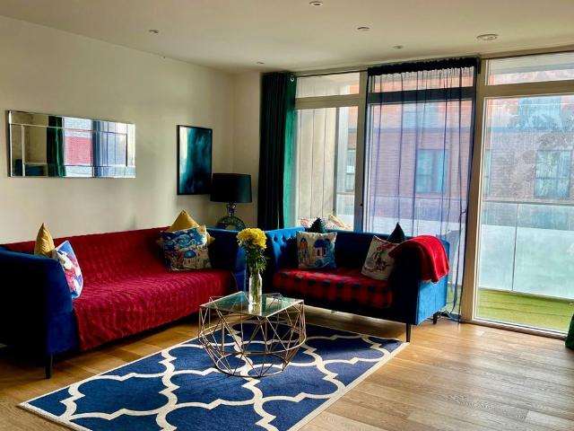 2 Bed Flat, Hugero Point, SE10
